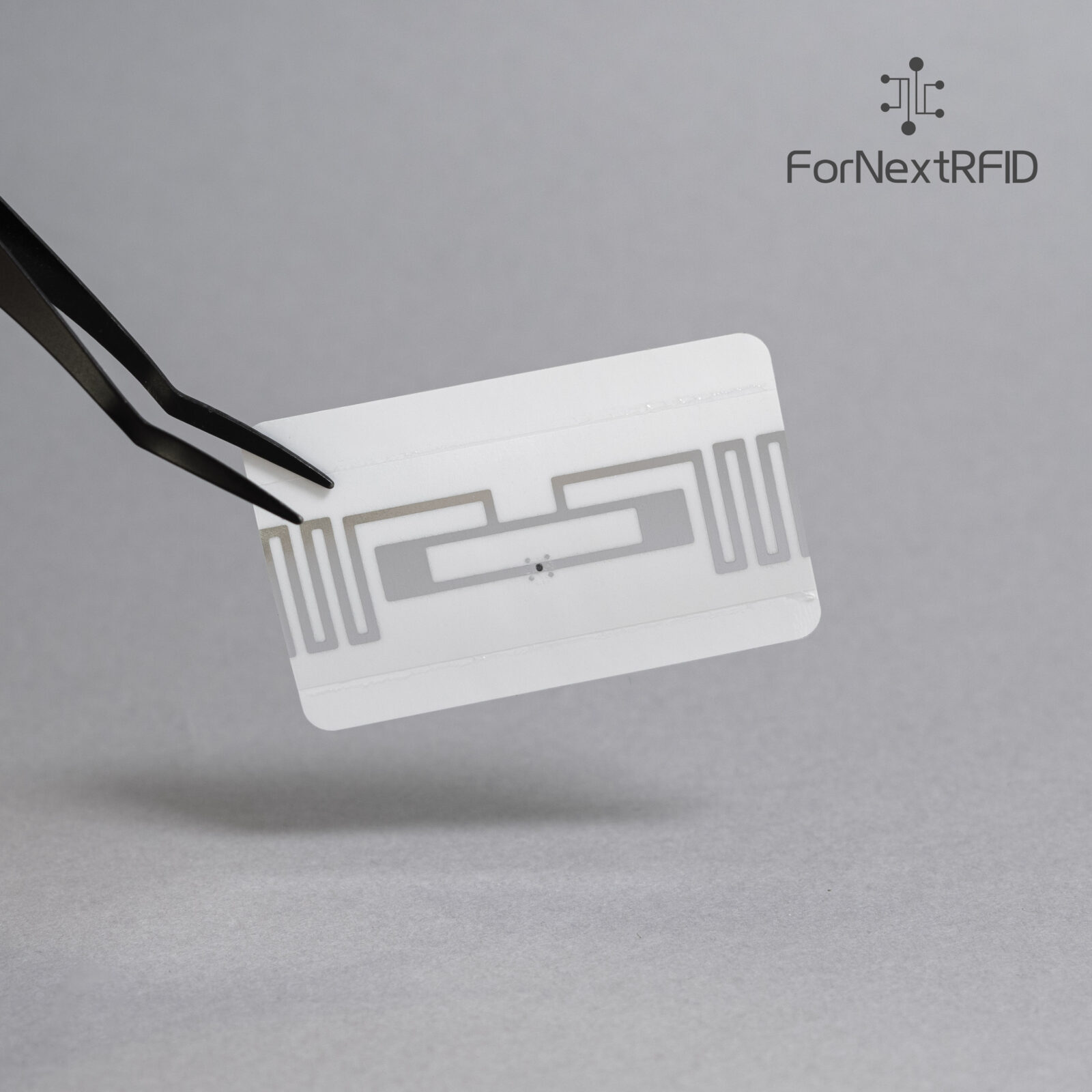 Anti-Liquid UHF RFID Label 40×20mm For Liquid Containers